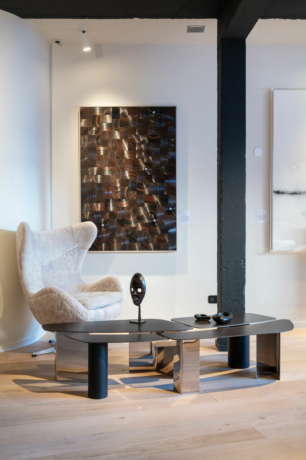 Highly crafted wood surfaces - Oscar Ono Paris